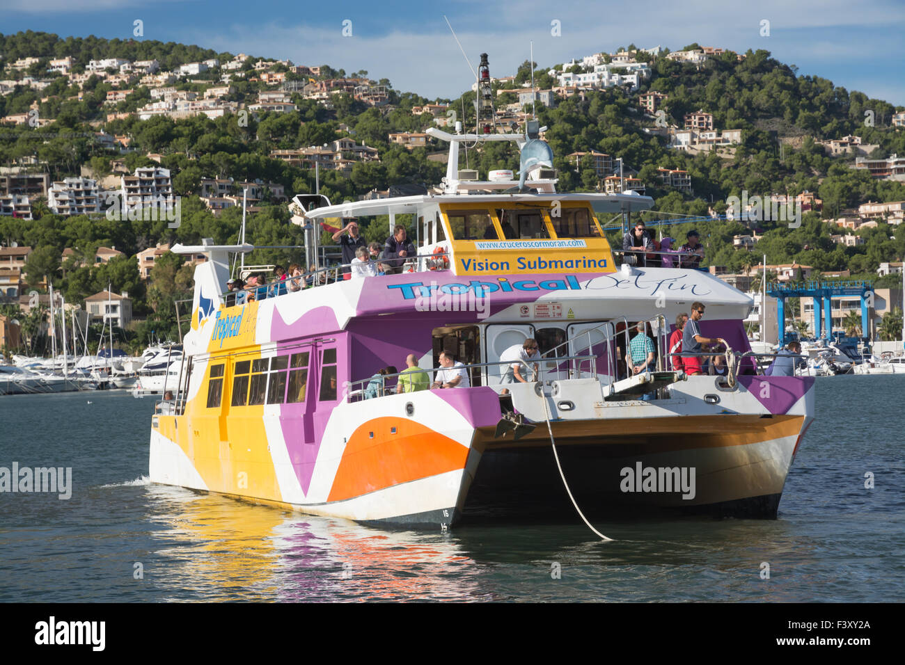 Boat bottom hi-res stock photography and images - Alamy