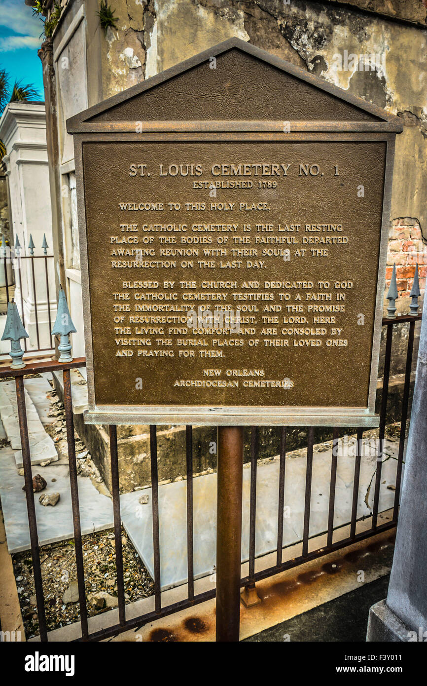 St louis no 1 cemetery hi-res stock photography and images - Alamy