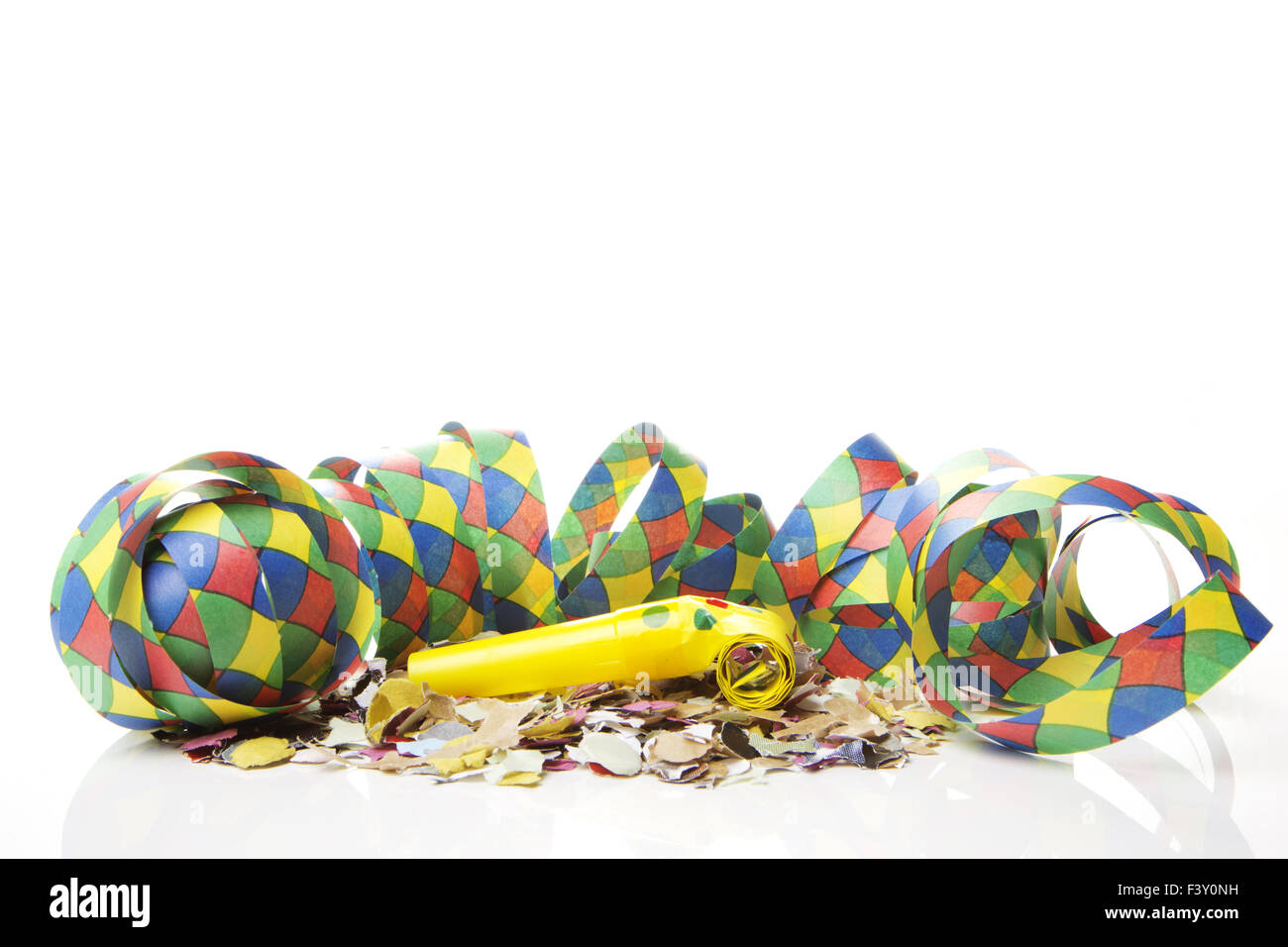Streamers party blow hi-res stock photography and images - Alamy