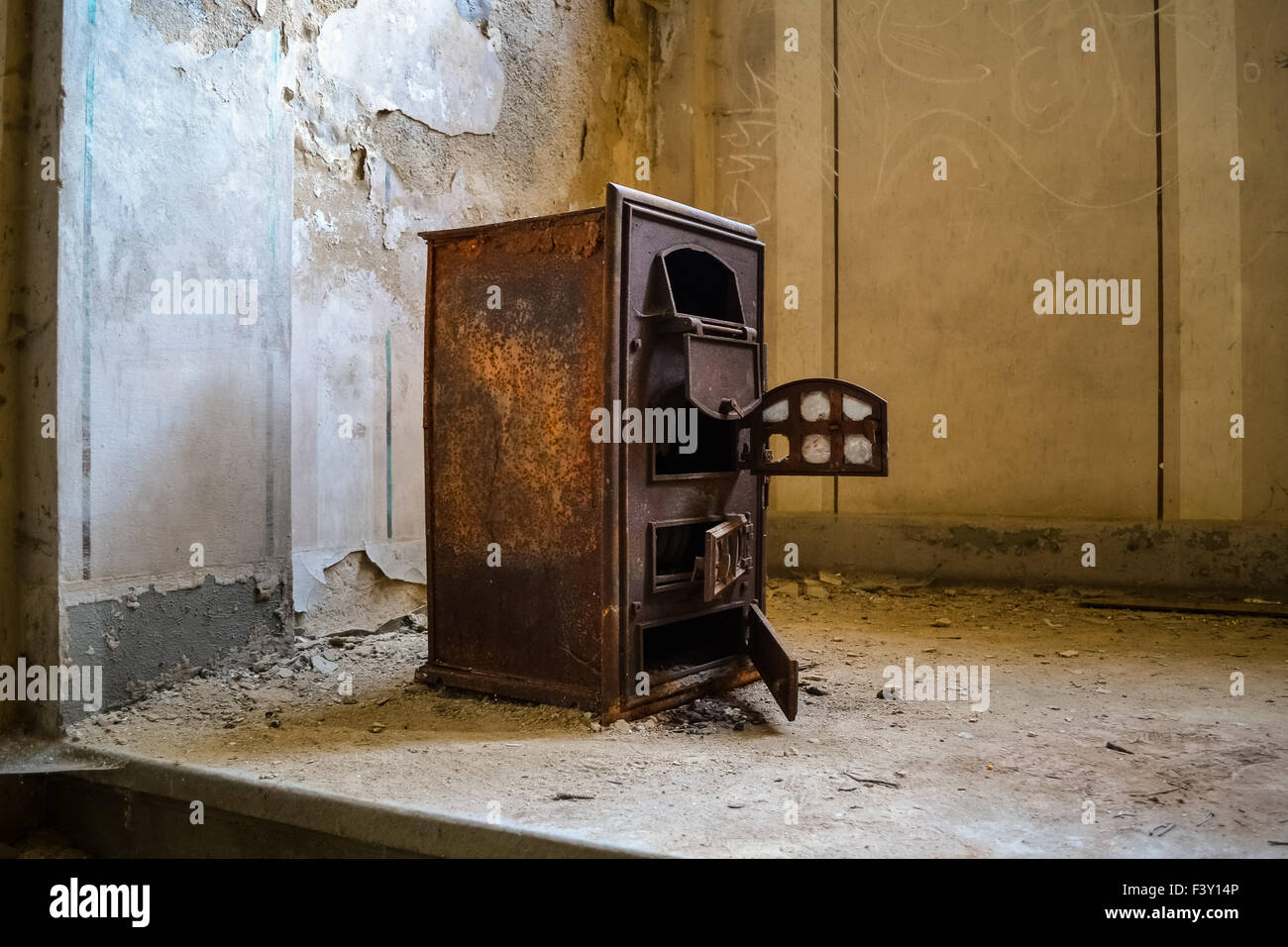 Brazier hi-res stock photography and images - Alamy