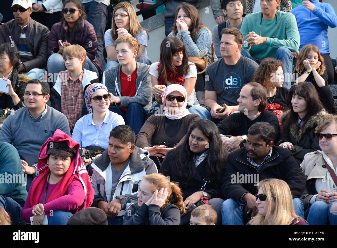 Crowd people sitting in bleachers hi-res stock photography and images ...