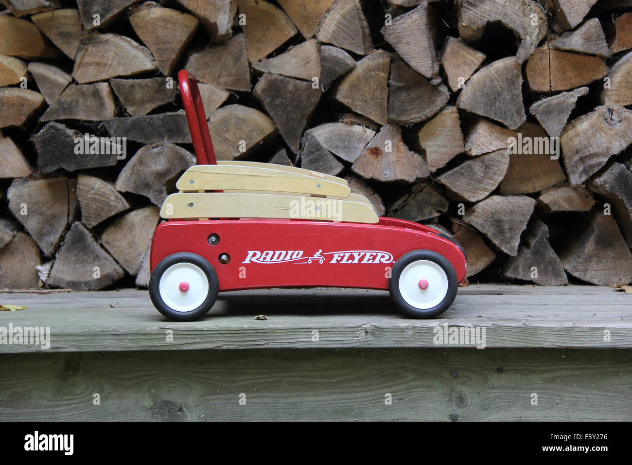 fly wheel red wagon Stock Photo - Alamy