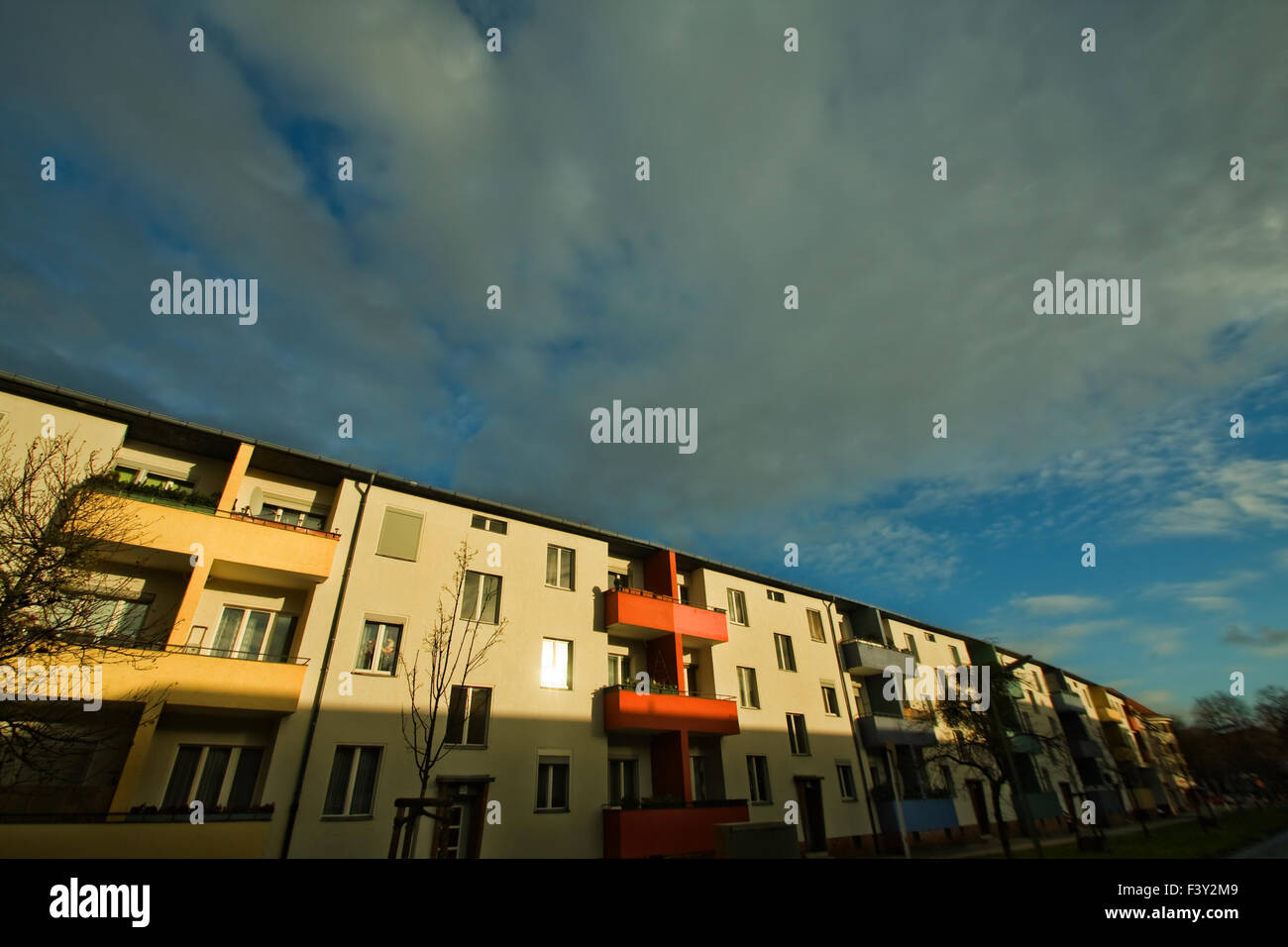 Block haus hi-res stock photography and images - Alamy