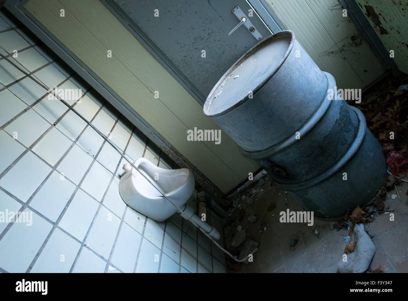 Old Urinal High Resolution Stock Photography and Images - Alamy