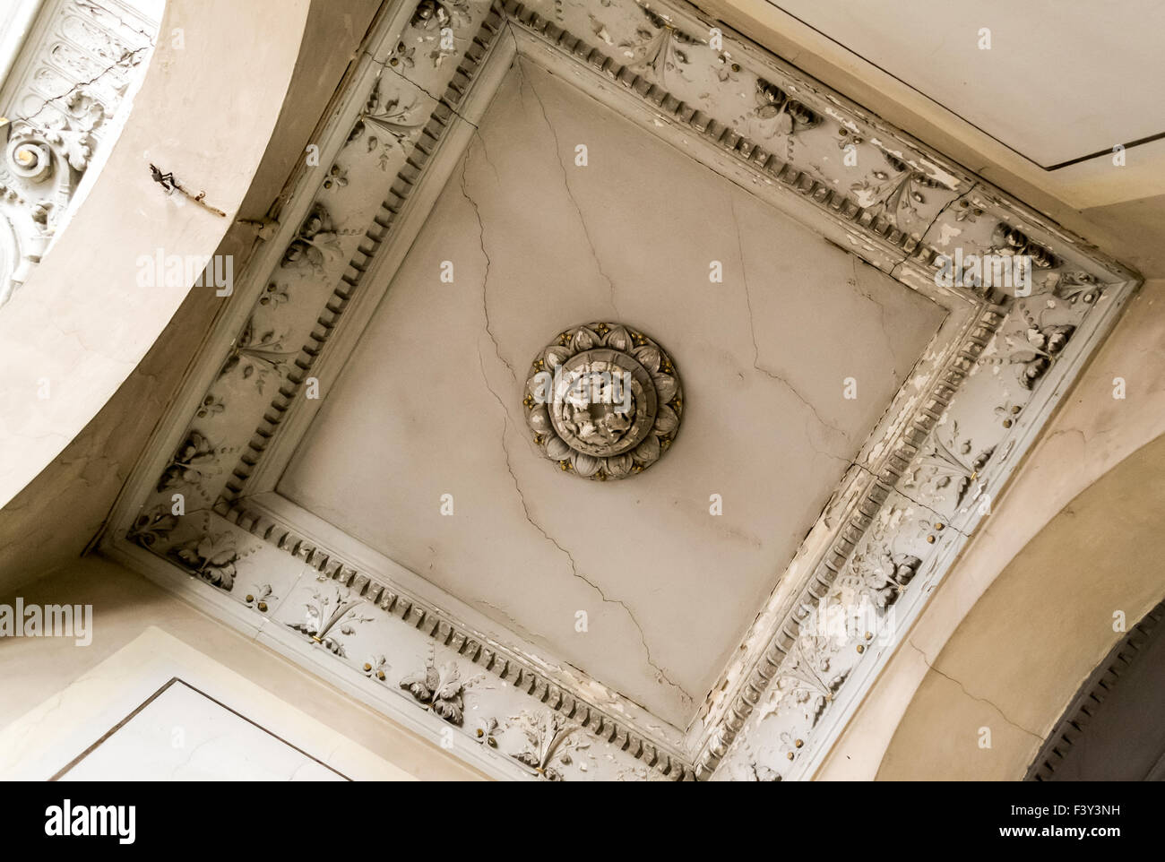 Ceiling with stucco hi-res stock photography and images - Alamy