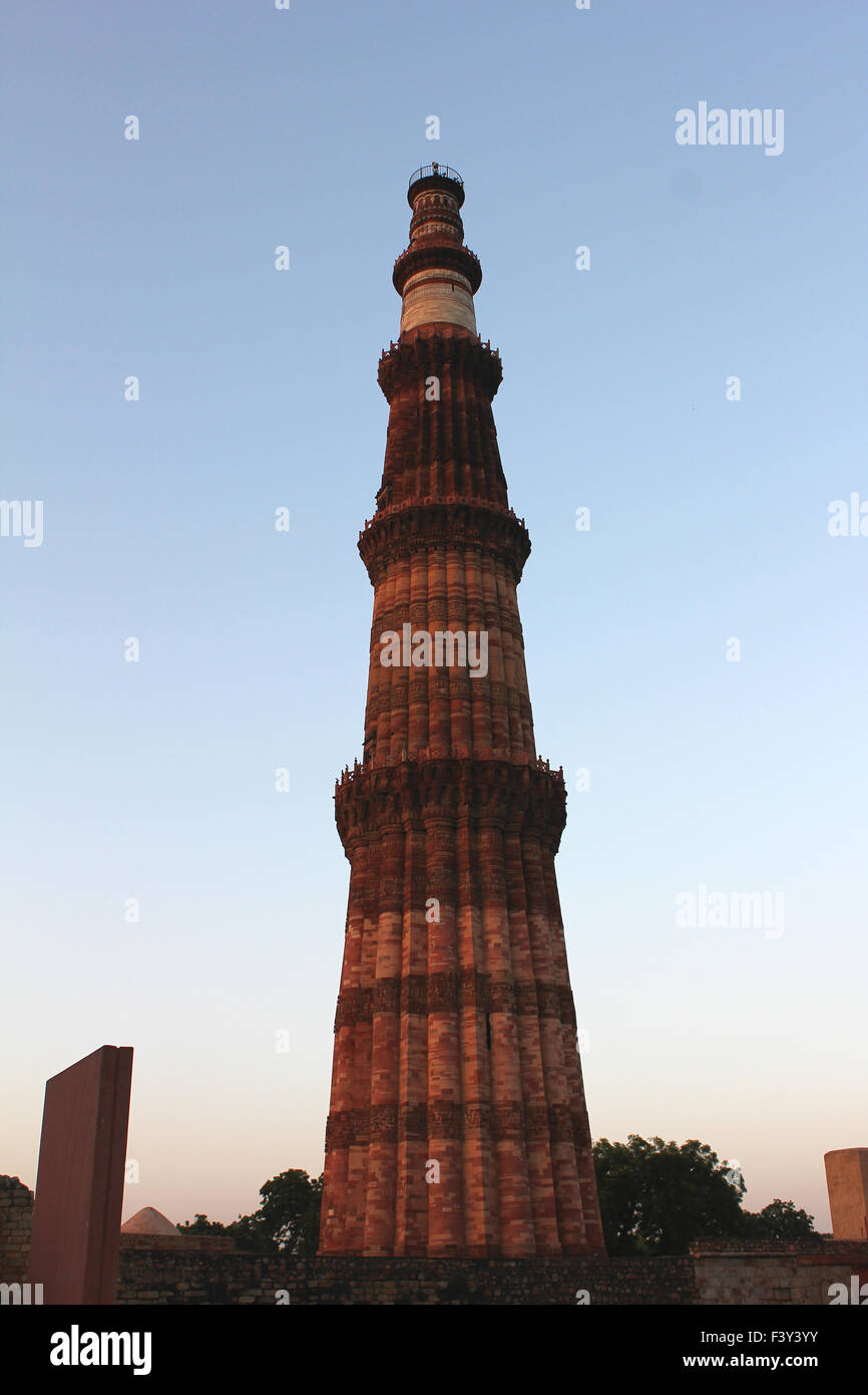 Qutub minar sunset hi-res stock photography and images - Alamy