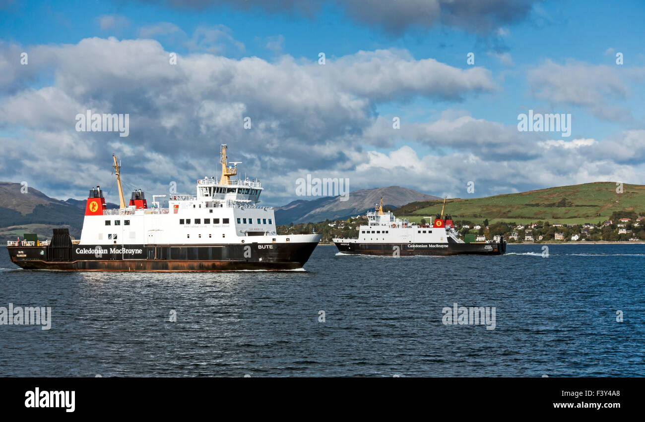 Caledonian macbrayne ferry gourock High Resolution Stock Photography ...