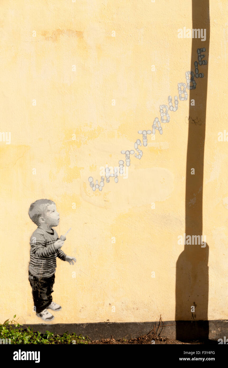 Whitstabubble graffiti by Catman in Whitstable Stock Photo - Alamy