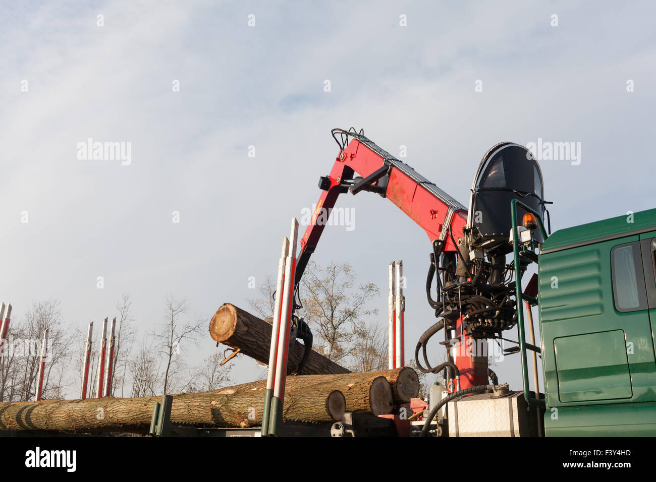 Product loading hi-res stock photography and images - Alamy