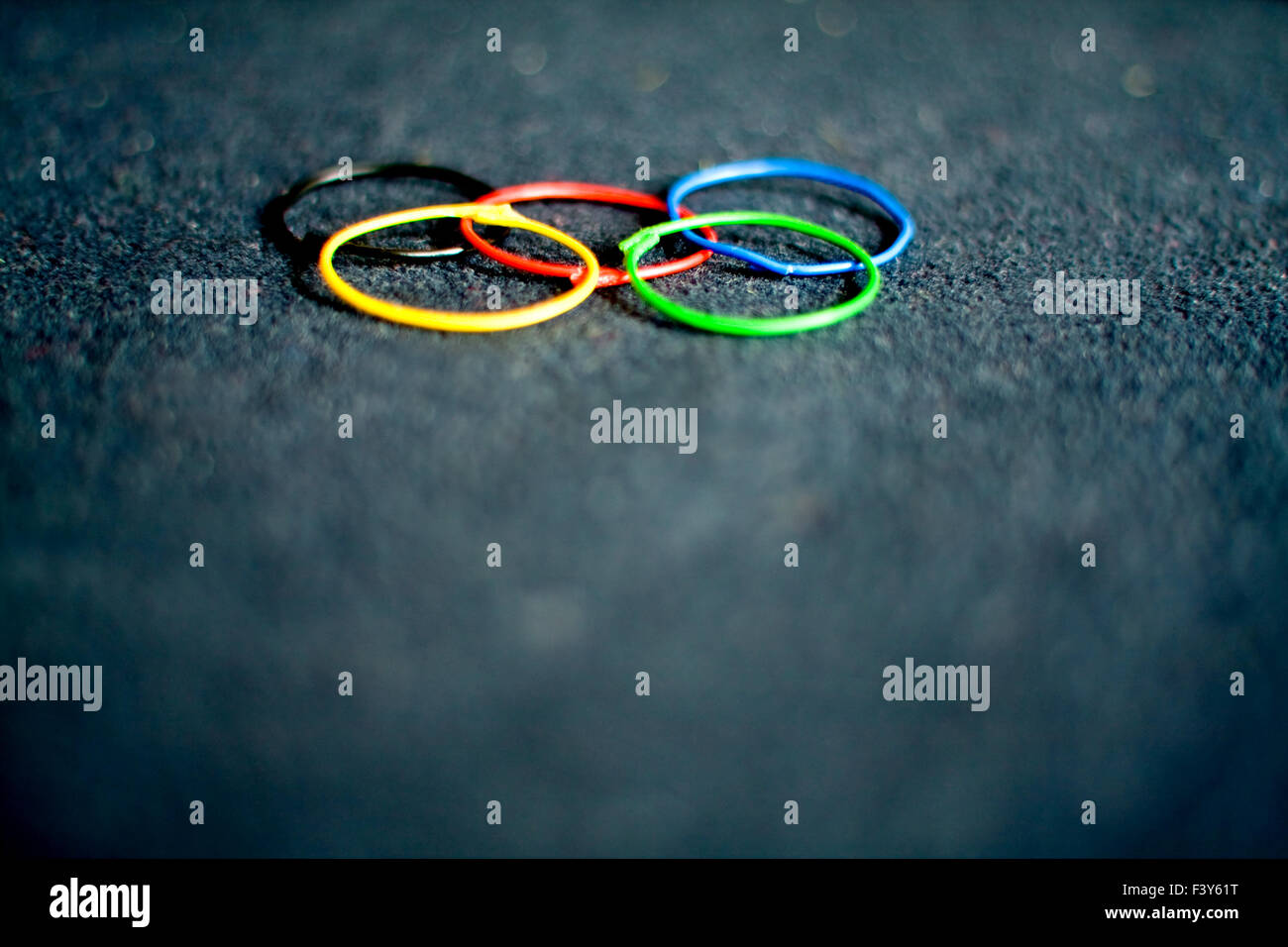 Logo olympische ringe hi-res stock photography and images - Alamy