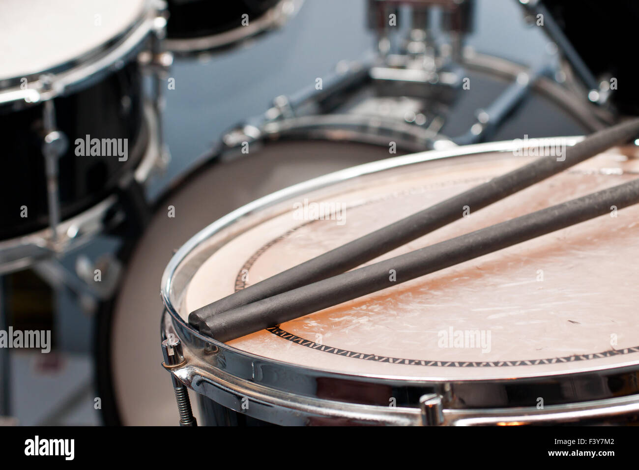 Drum sticks hi-res stock photography and images - Alamy