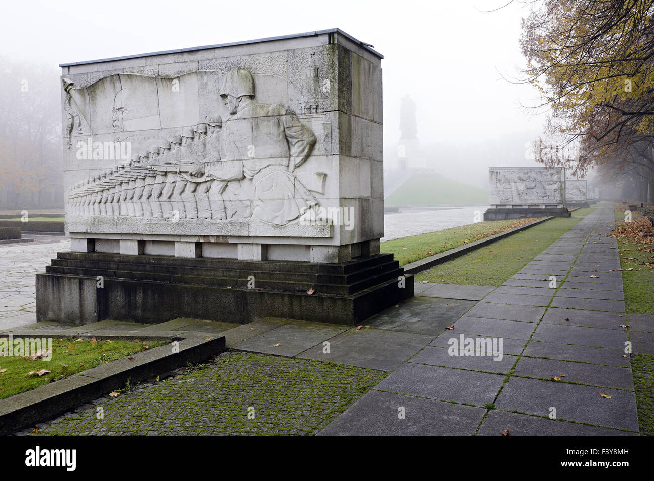 Marble Sarcophagus on Soviet War Memorial Stock Photo - Alamy