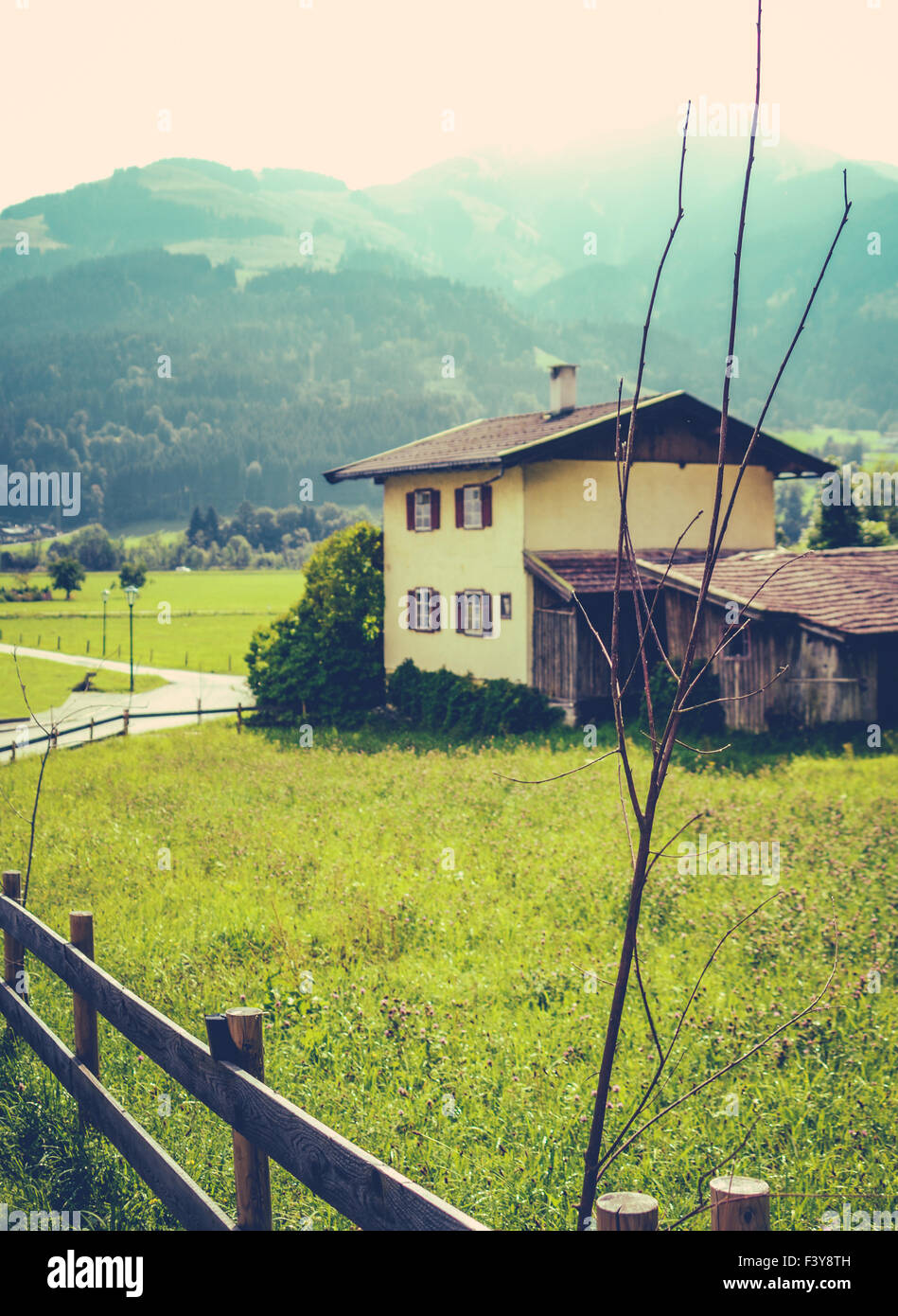 Retro village hi-res stock photography and images - Alamy