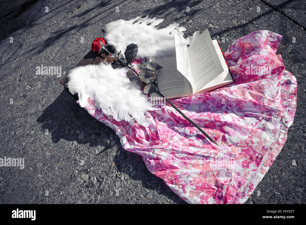 Fallen masonry hi-res stock photography and images - Alamy