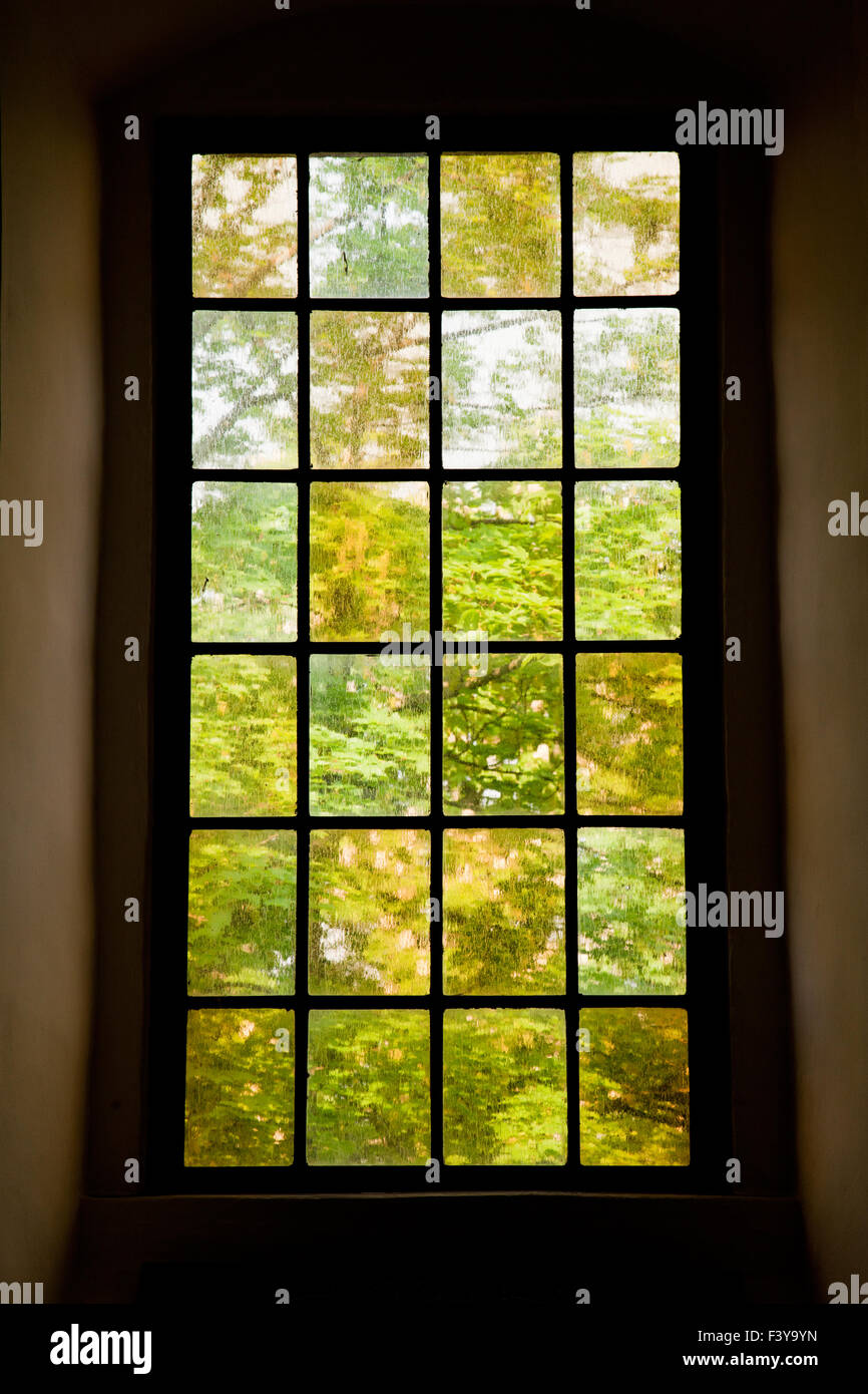 Castle window hi-res stock photography and images - Alamy