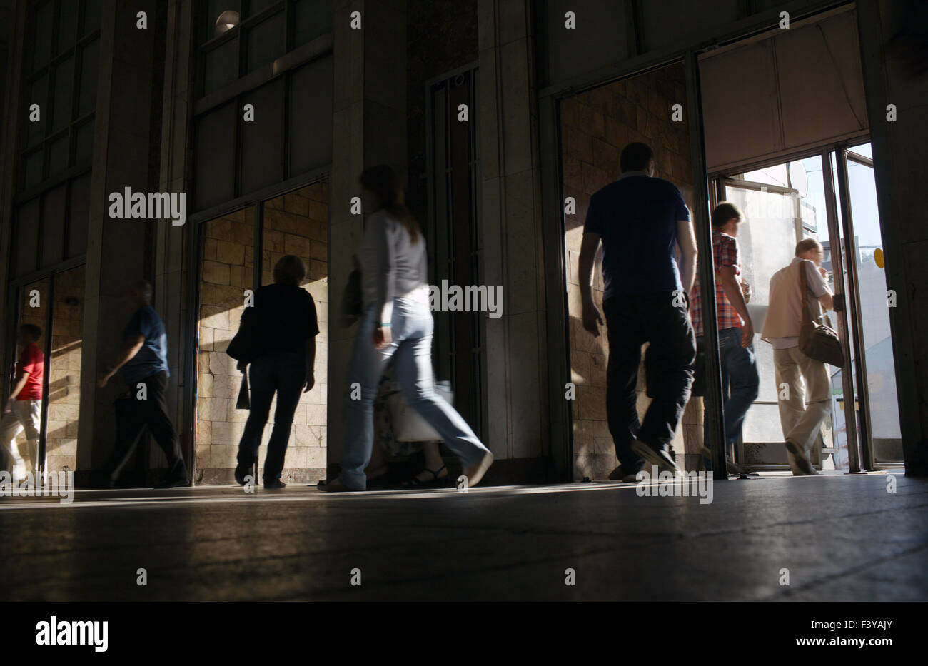 Group business people entering hi-res stock photography and images - Alamy