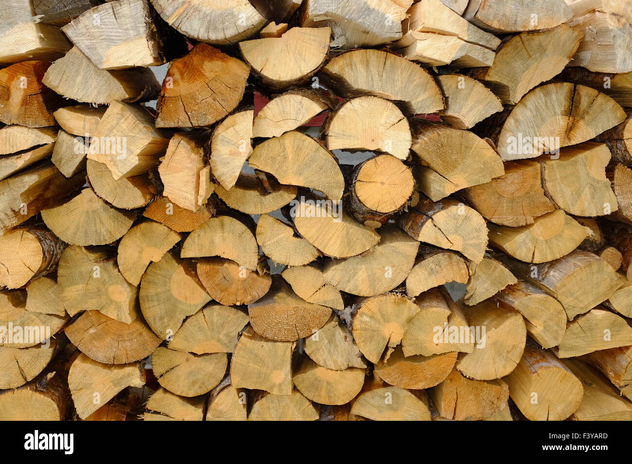 Firewood cut and split, ready for burning Stock Photo - Alamy Firewood cut and split, ready for burning Stock Photo - Alamy