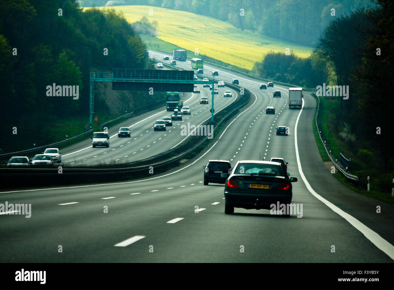Highway street hi-res stock photography and images - Alamy