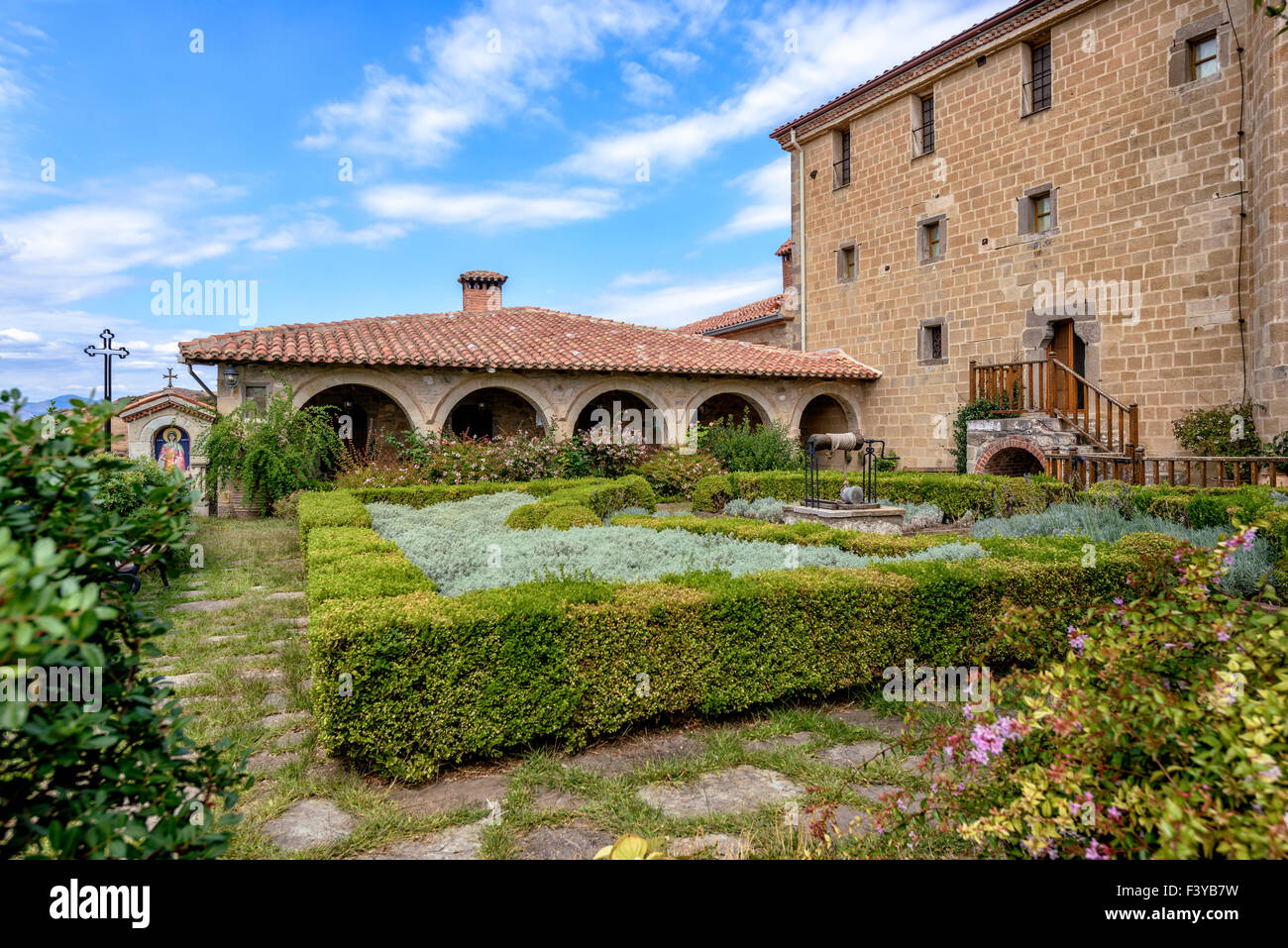 Monastery garden old hi-res stock photography and images - Alamy