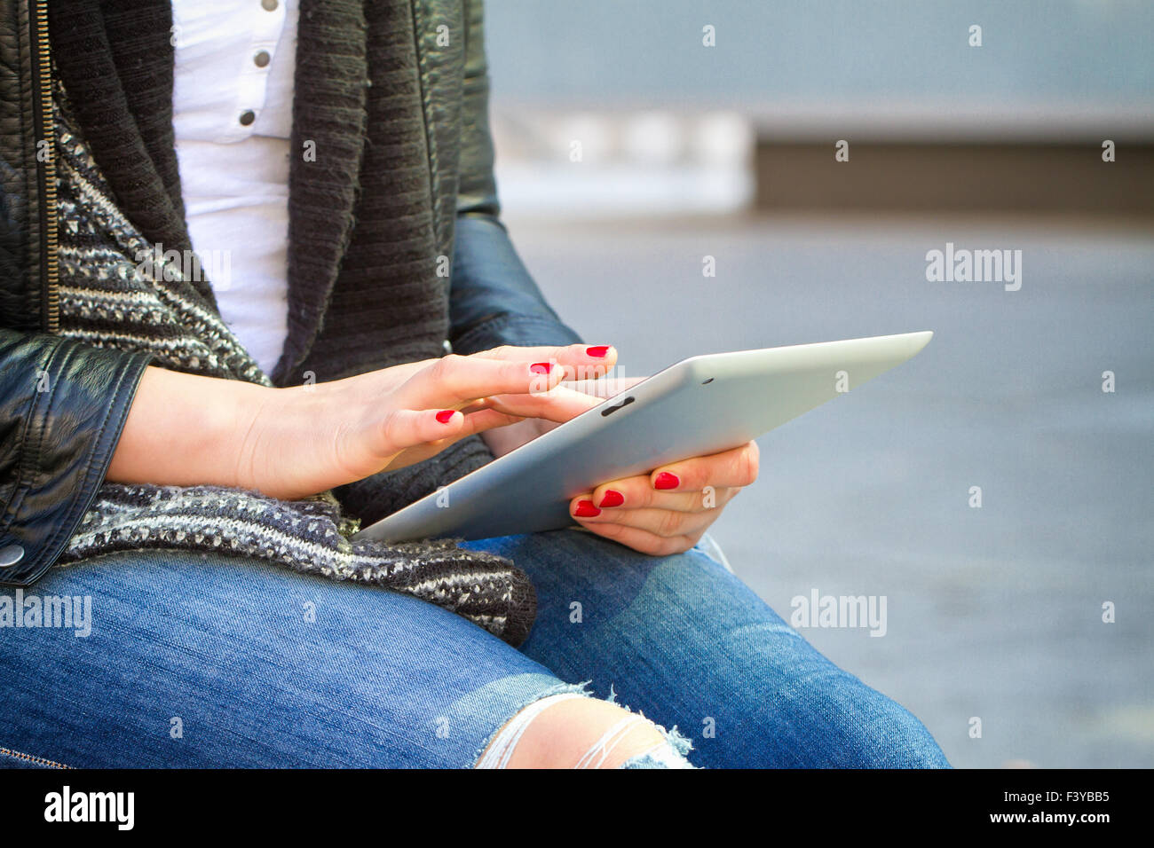 Modern tablet hi-res stock photography and images - Alamy