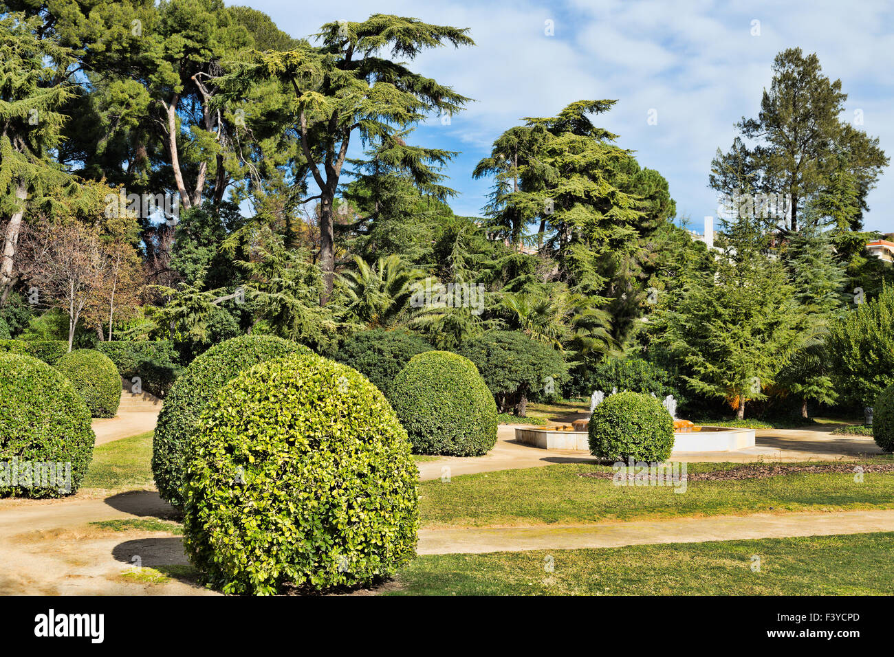 Formal landscaped gardens steps hi-res stock photography and images - Alamy