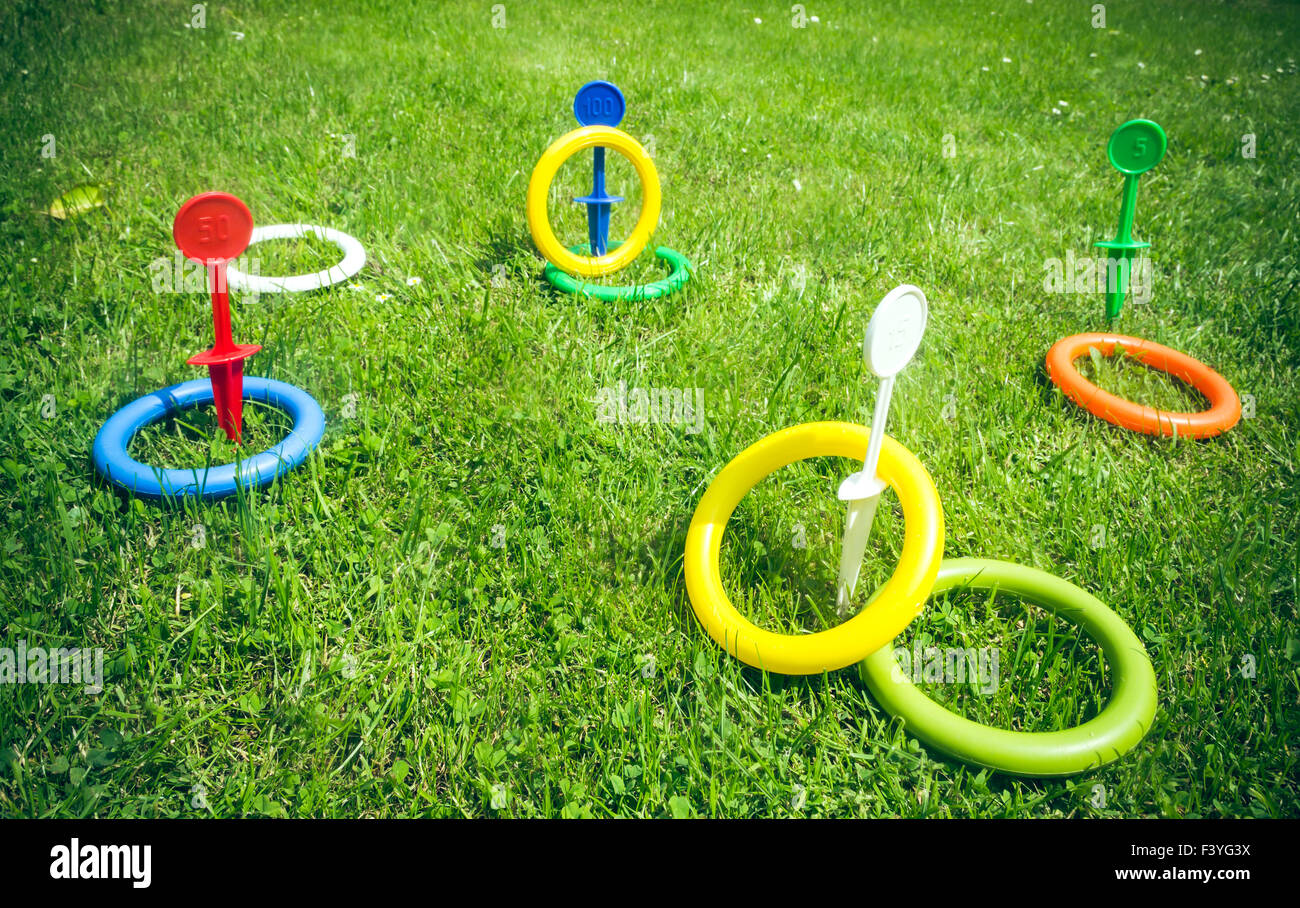 Ringe werfen hi-res stock photography and images - Alamy