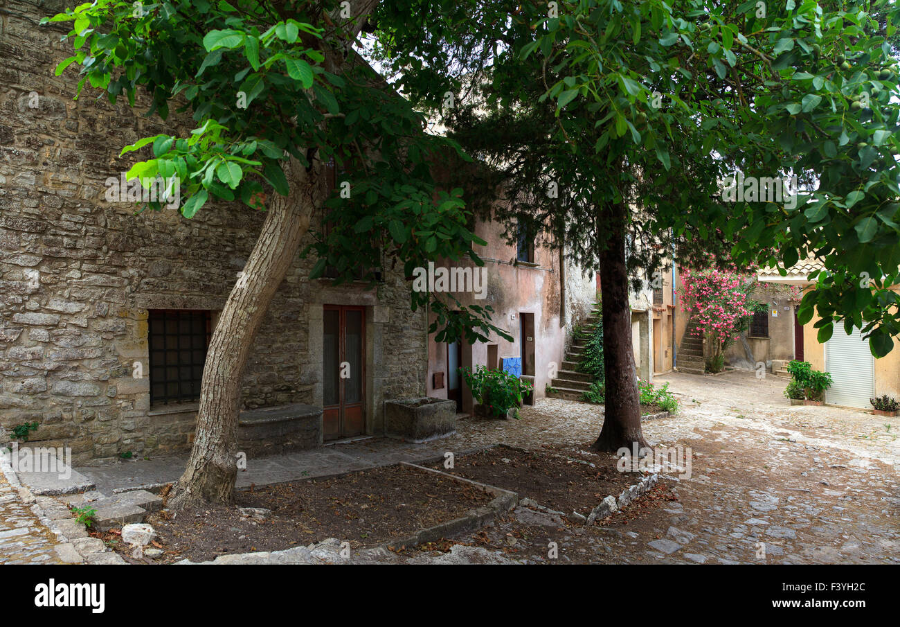 View of Erice street. Erice the city of 100 churches, Trapani Stock ...