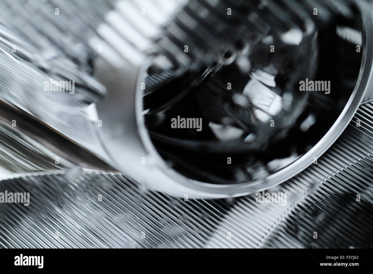 Close up photo of a clean clear glass Stock Photo - Alamy