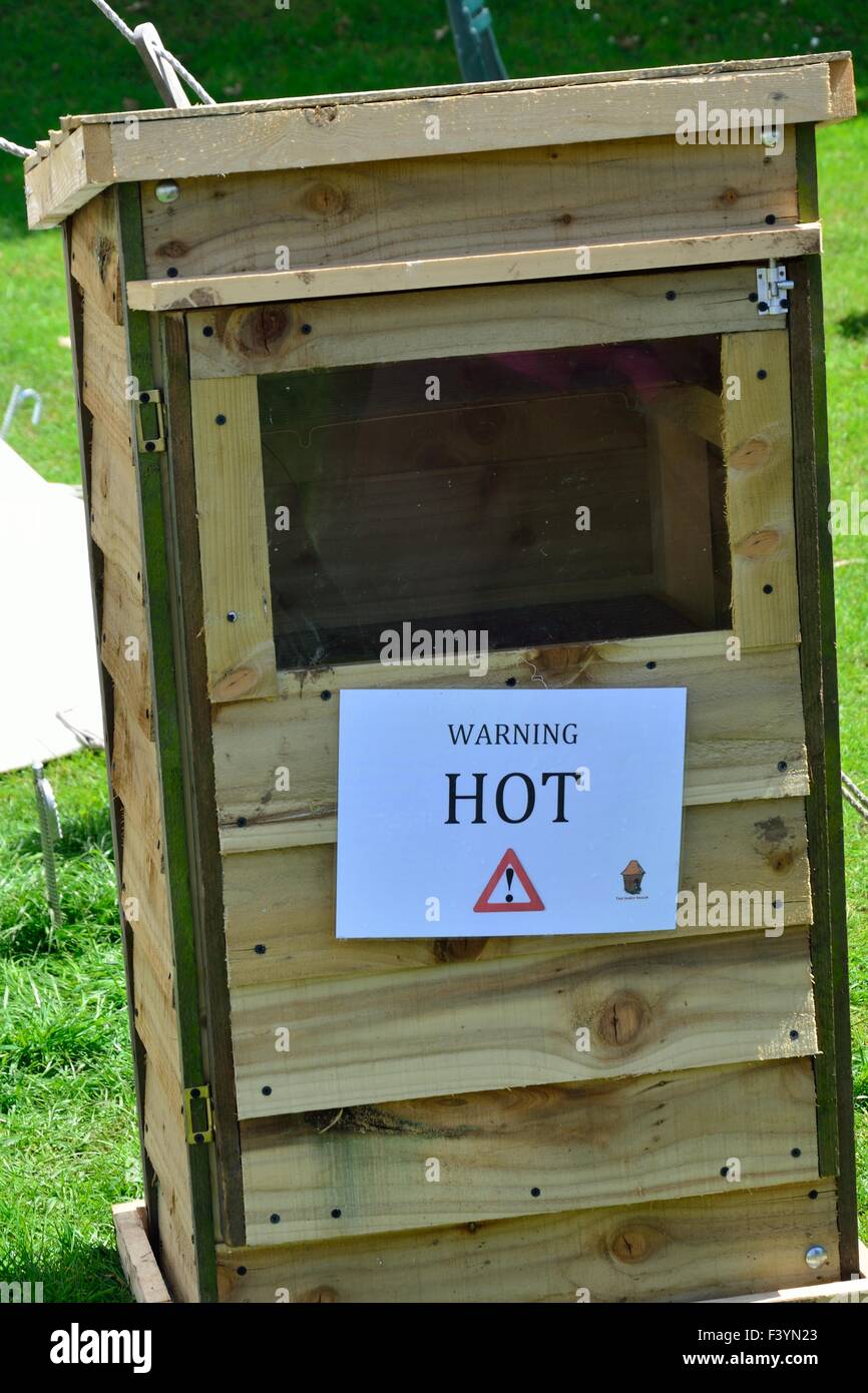 Its hot sign hi-res stock photography and images - Alamy