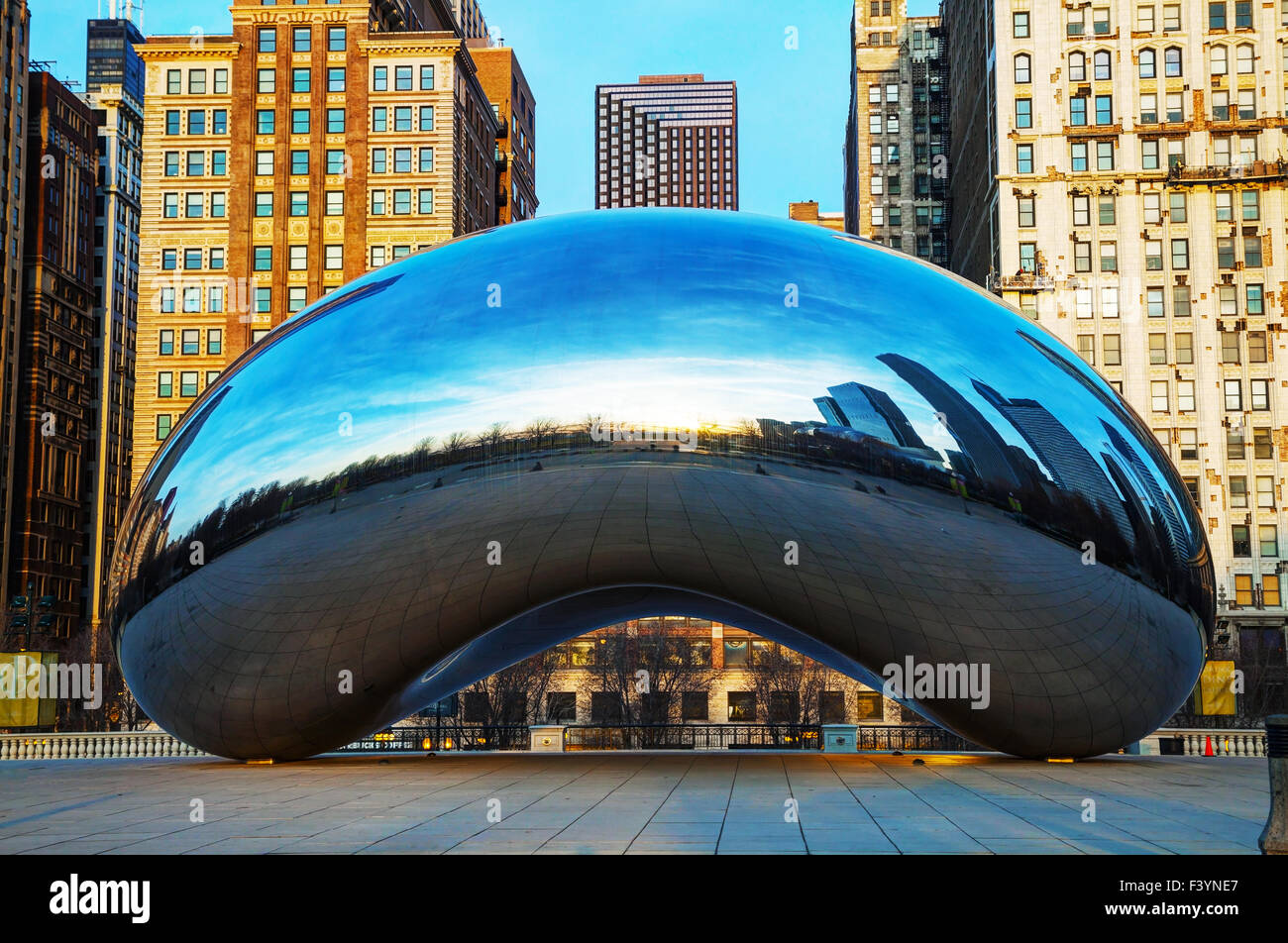 Cloud gate hi-res stock photography and images - Alamy