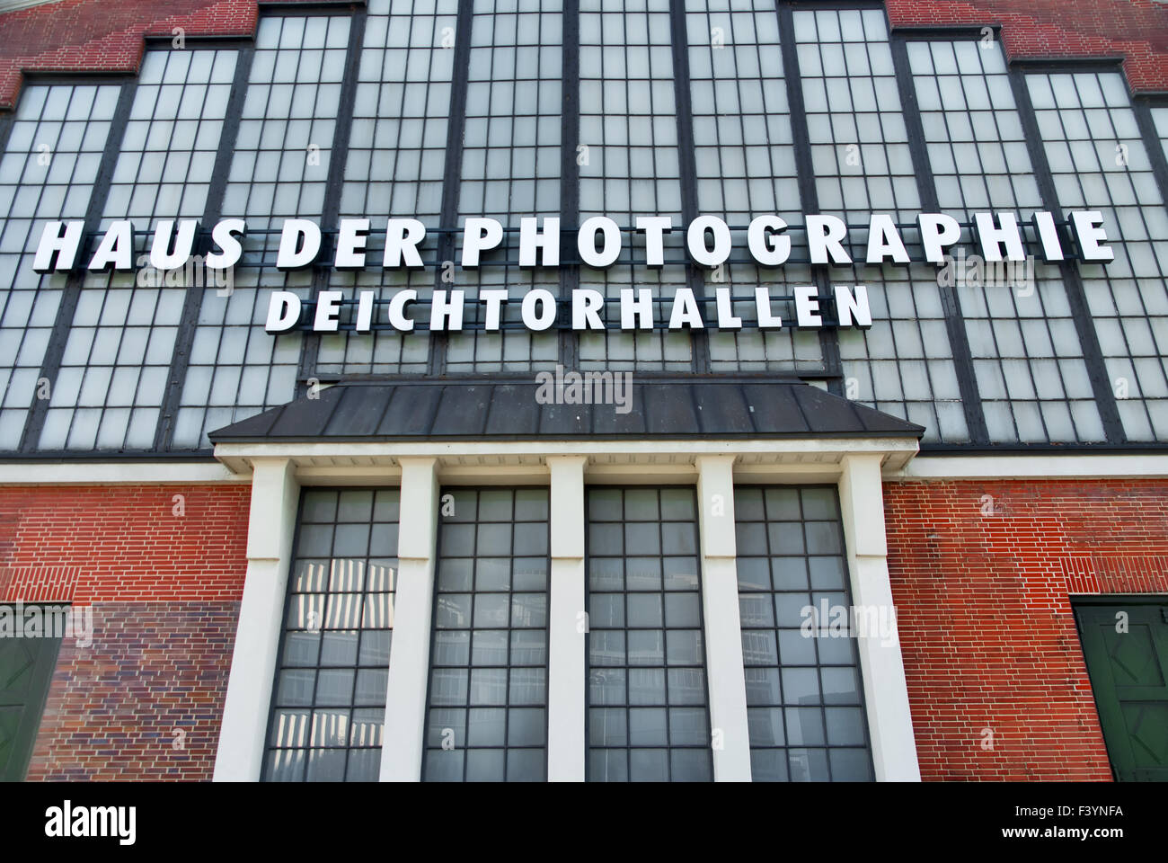 Haus der fotografie hi-res stock photography and images - Alamy
