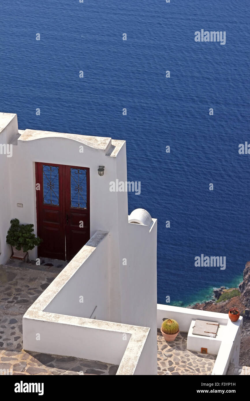 Santorini terrace hi-res stock photography and images - Alamy