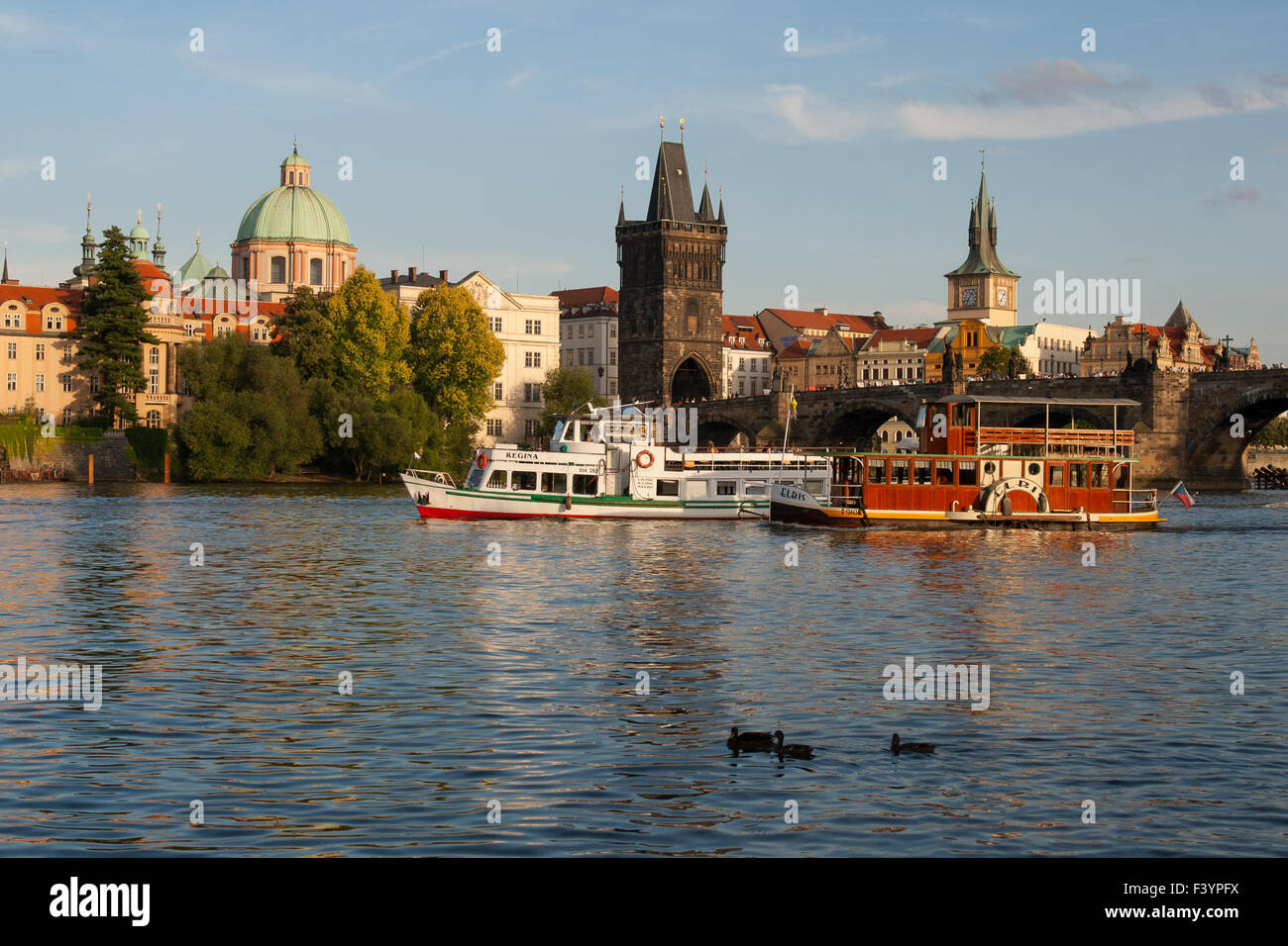 Prag hi-res stock photography and images - Alamy