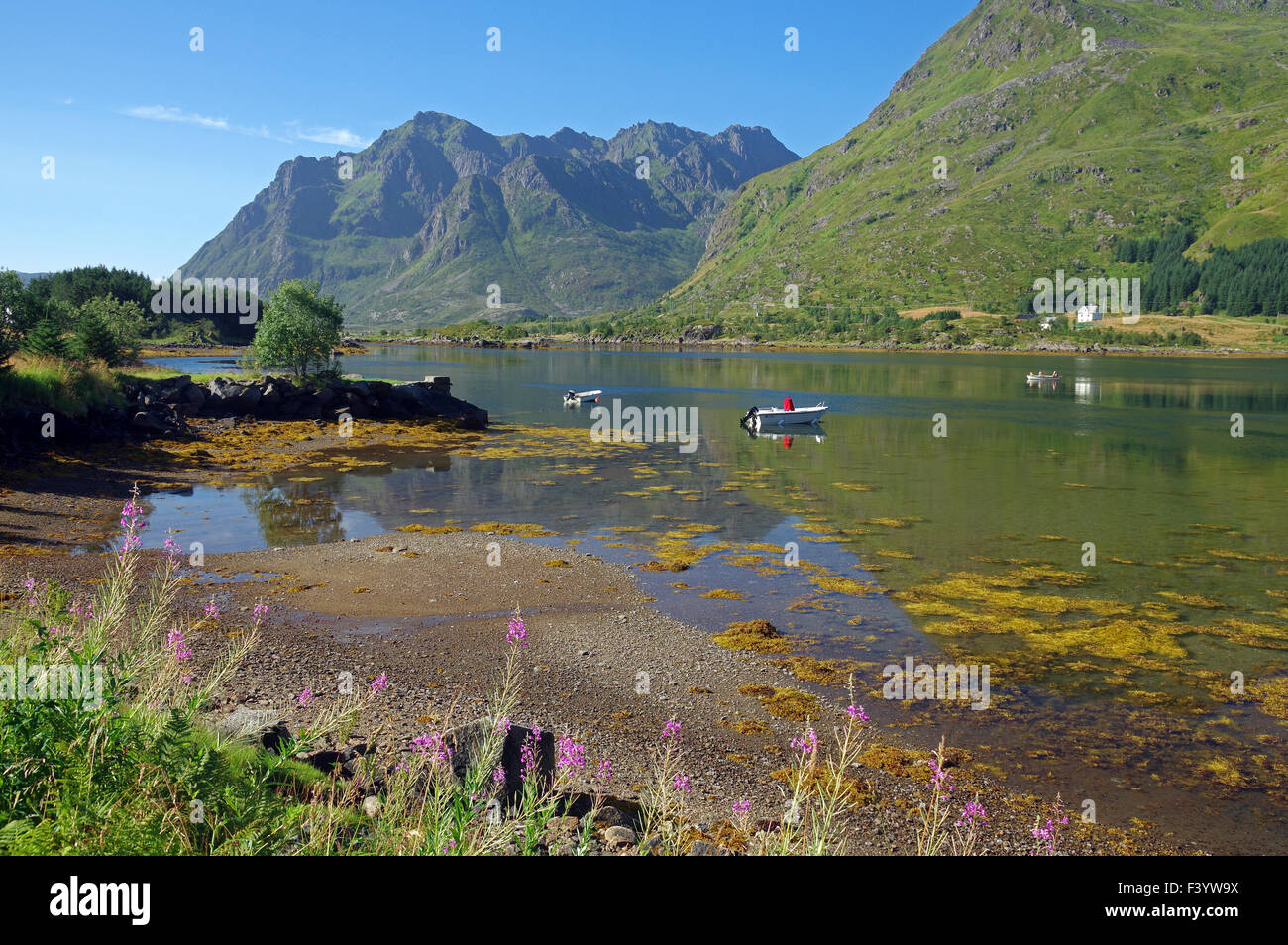 Calm landscape hi-res stock photography and images - Alamy