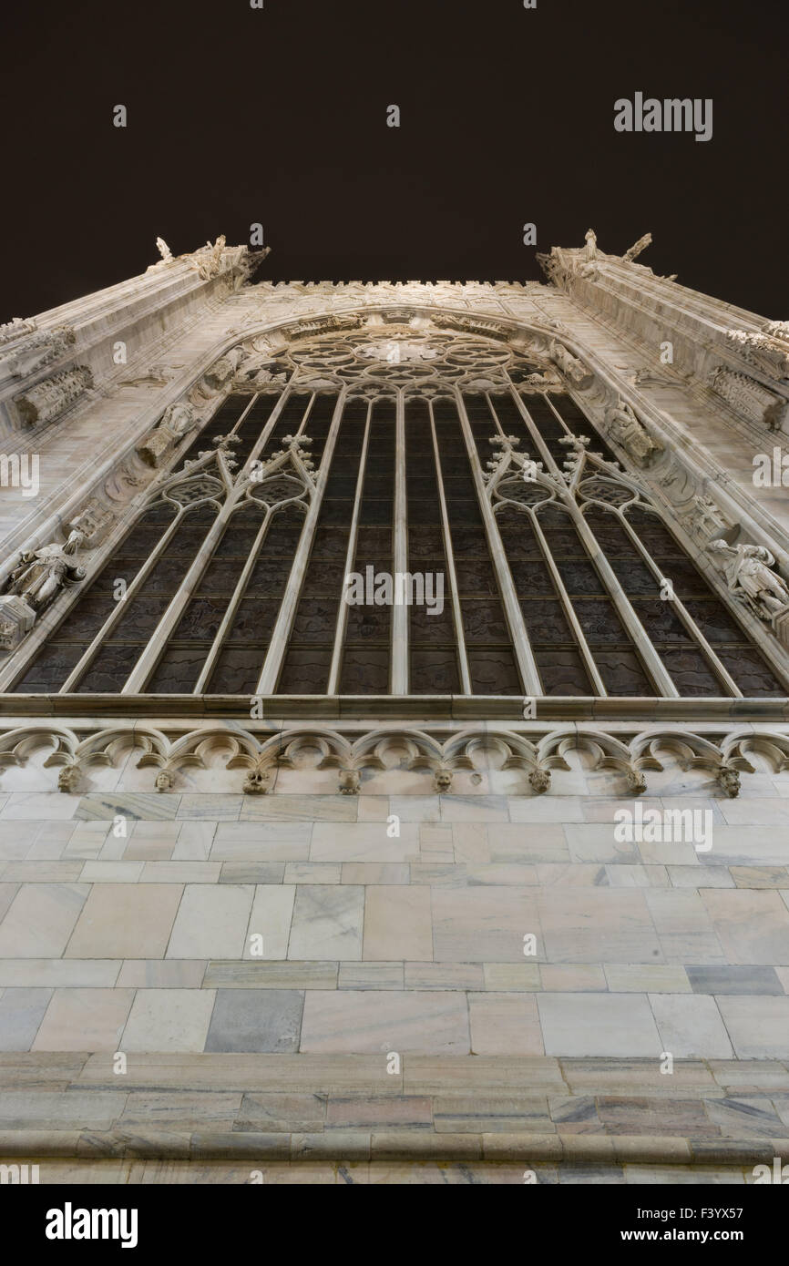 Cathedral windows exterior hi-res stock photography and images - Alamy