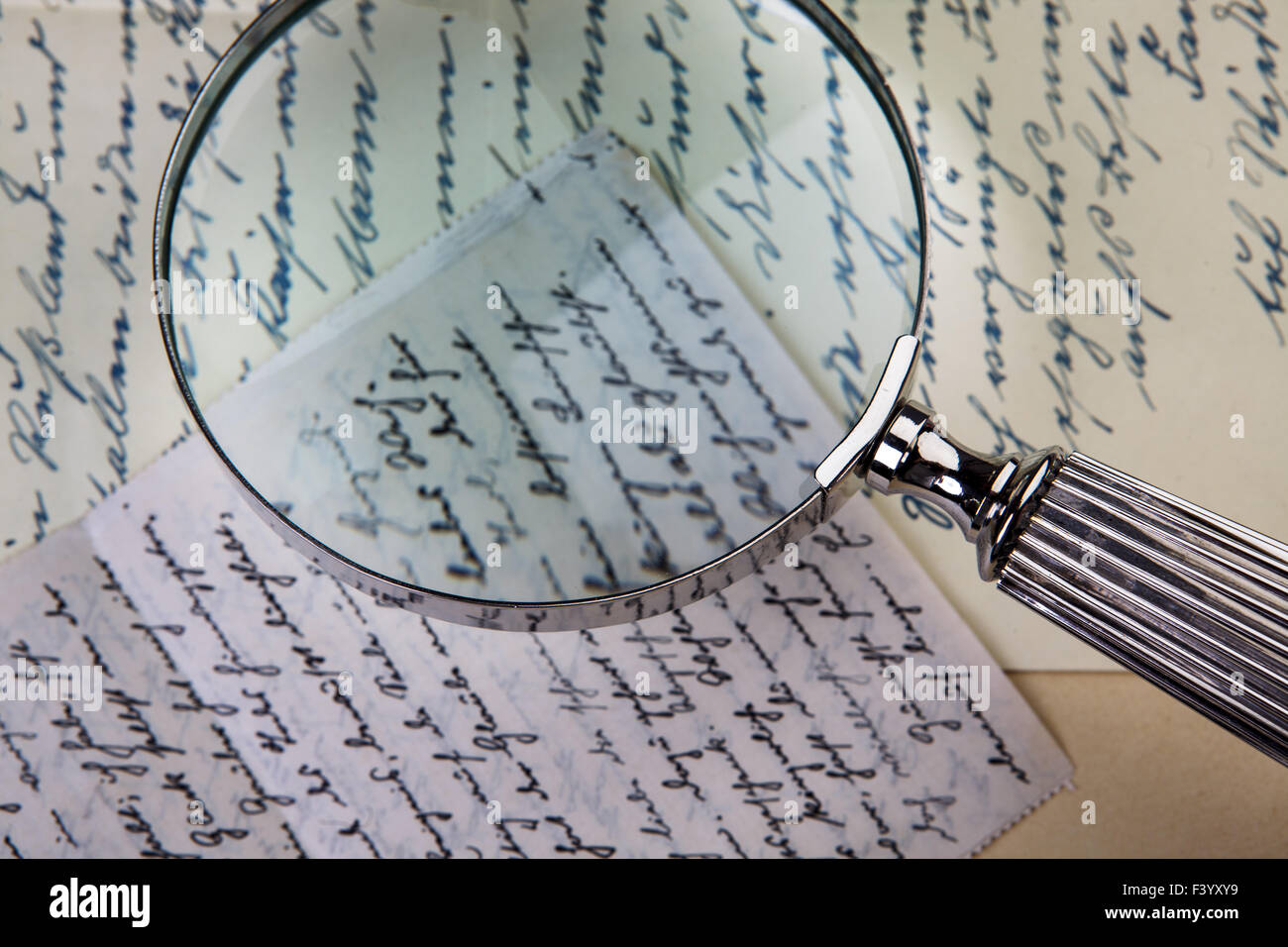 Reading love letters hi-res stock photography and images - Alamy