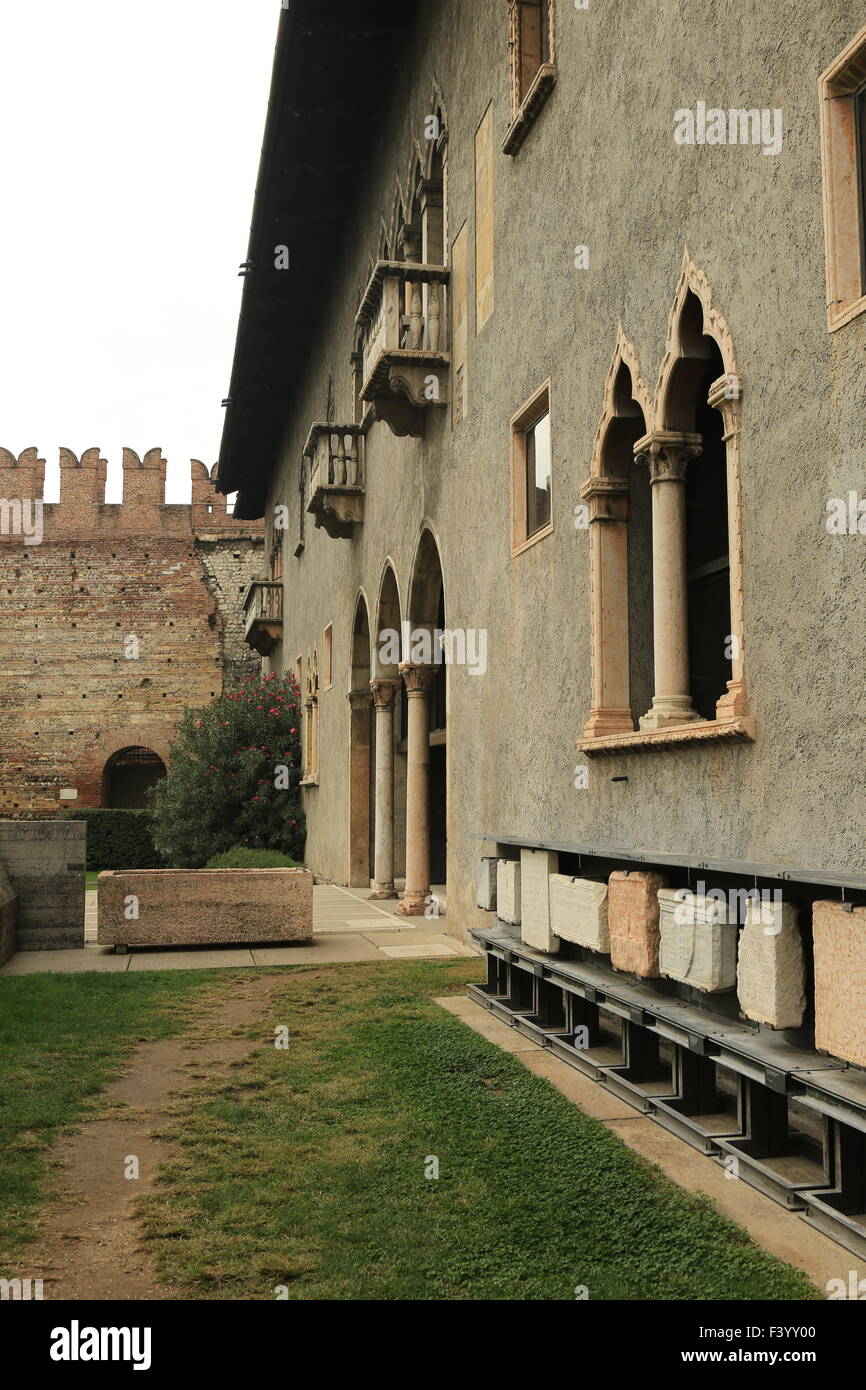 Castelvecchio, Verona, Italy Stock Photo - Alamy
