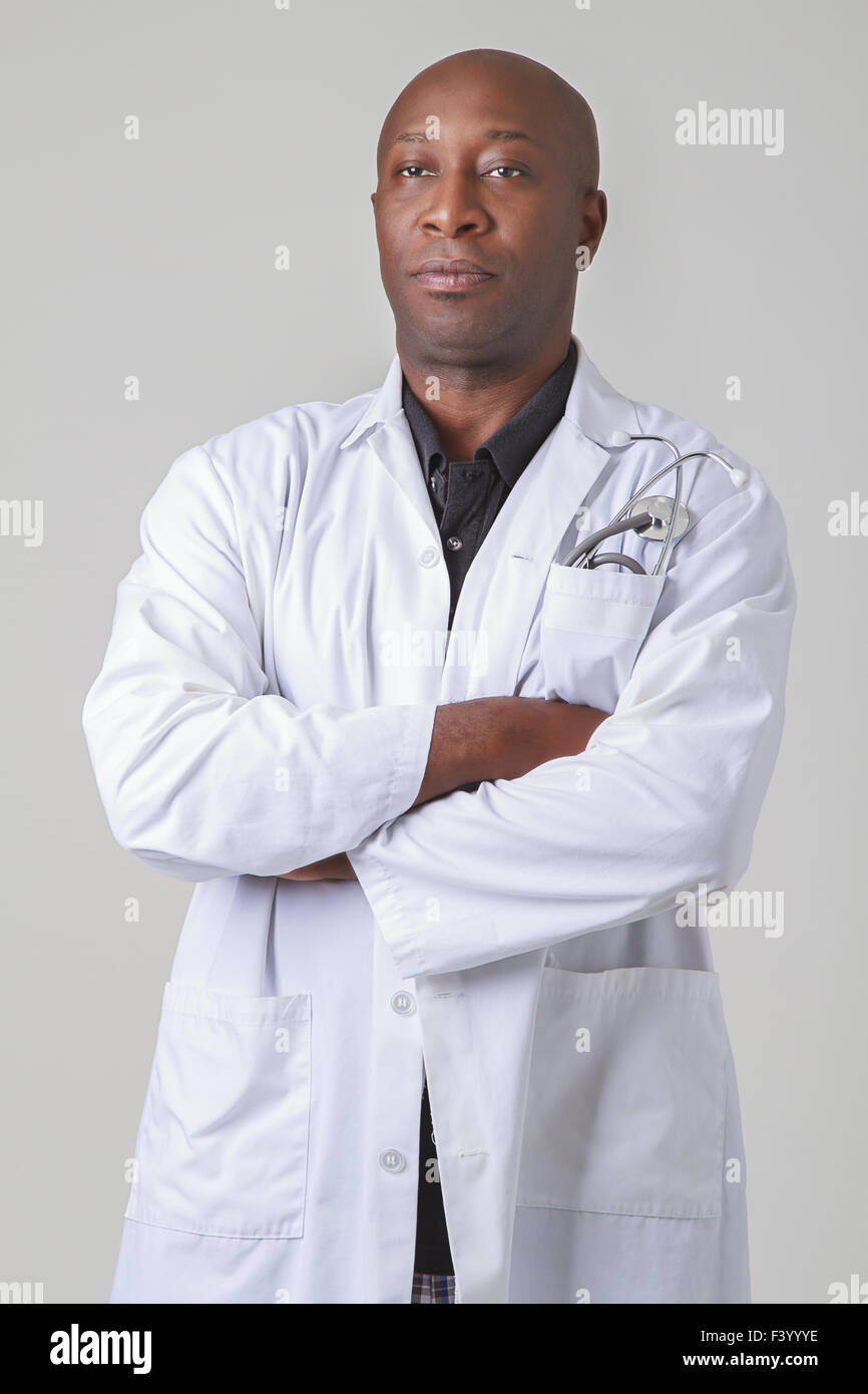 Black doctor hi-res stock photography and images - Alamy