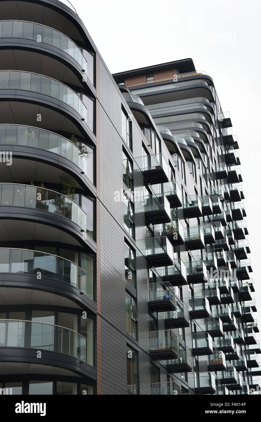 Dark residential structure hi-res stock photography and images - Alamy