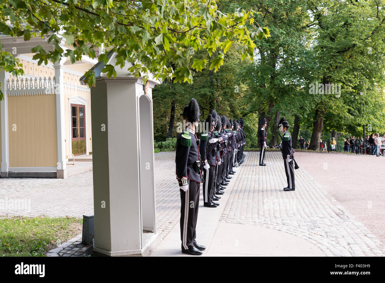 Guards at Royal Palace Oslo Norway Stock Photo - Alamy