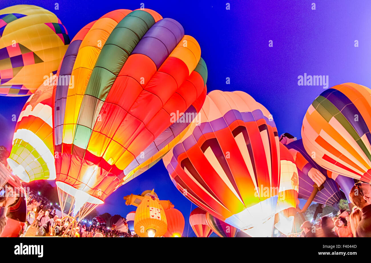 Night flight of air balloons hi-res stock photography and images - Alamy