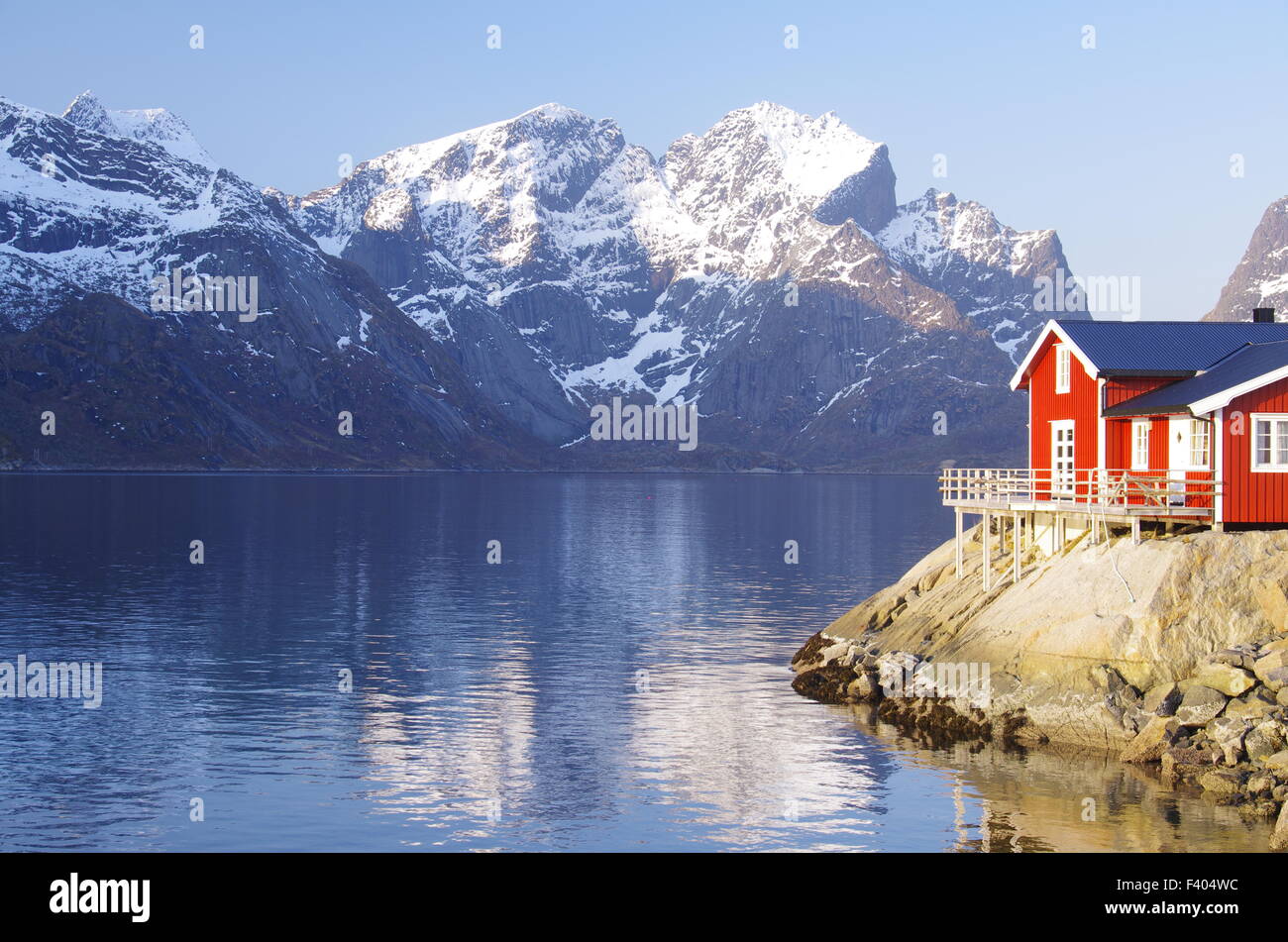 Inseln moskenes hi-res stock photography and images - Alamy