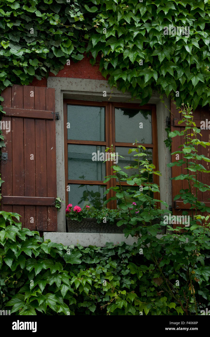 Windows hintergrund hi-res stock photography and images - Alamy