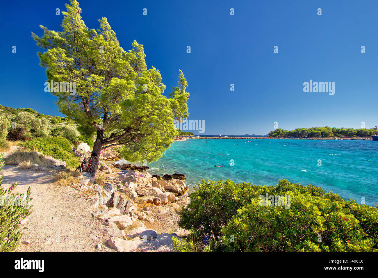 Turquoise beach hi-res stock photography and images - Alamy
