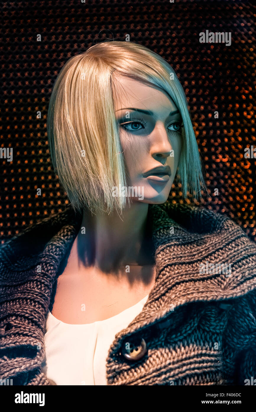 shop window dummy Stock Photo - Alamy