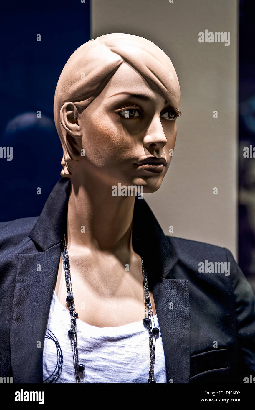 shop window dummy Stock Photo - Alamy