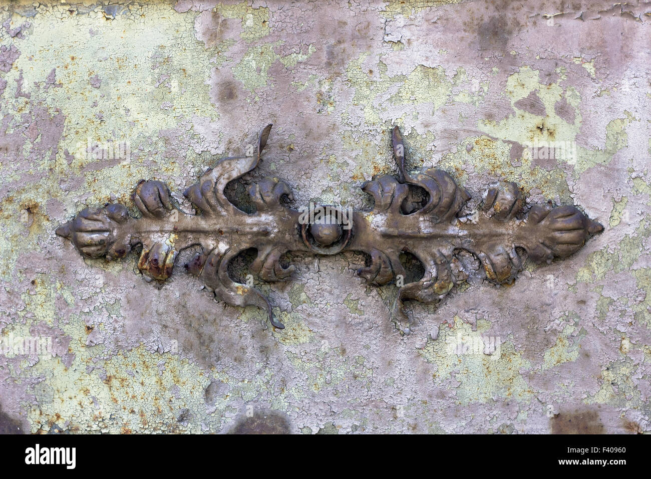 Rusty iron sign hi-res stock photography and images - Alamy