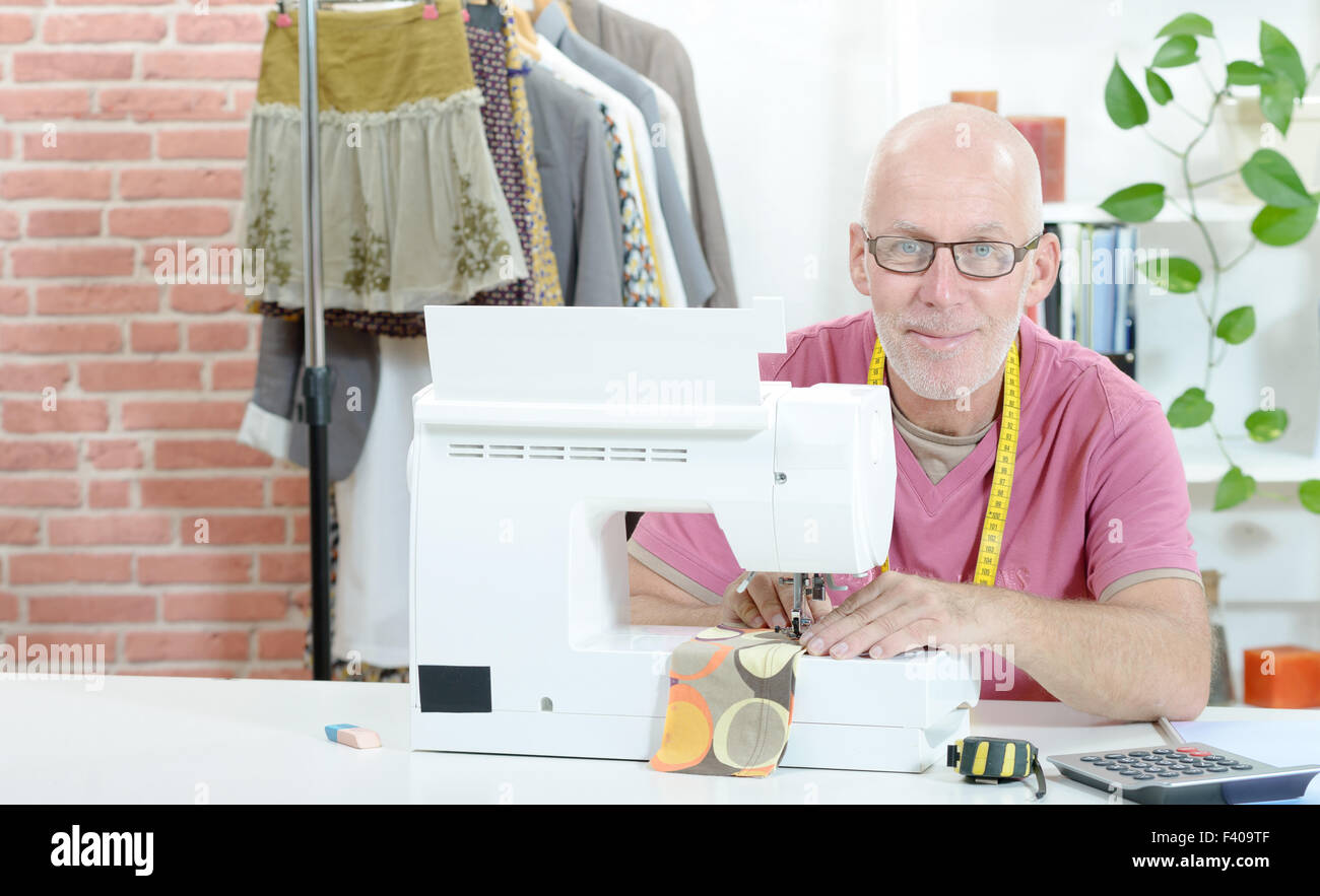 Tailor old man sewing hi-res stock photography and images - Alamy