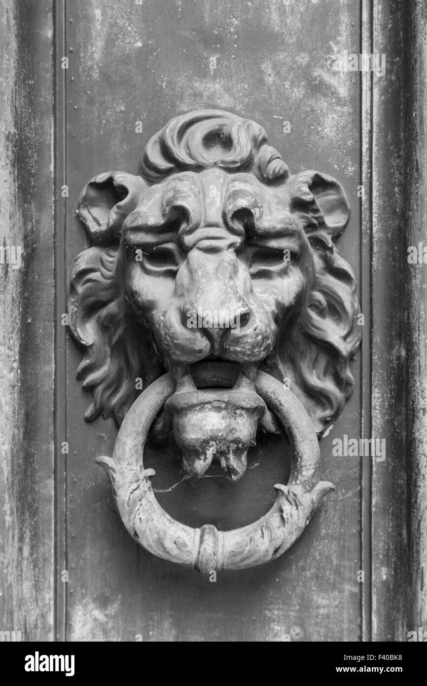 Burial Chamber Door High Resolution Stock Photography and Images - Alamy