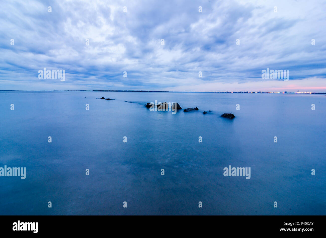 Charleston south carolina battery row hi-res stock photography and ...